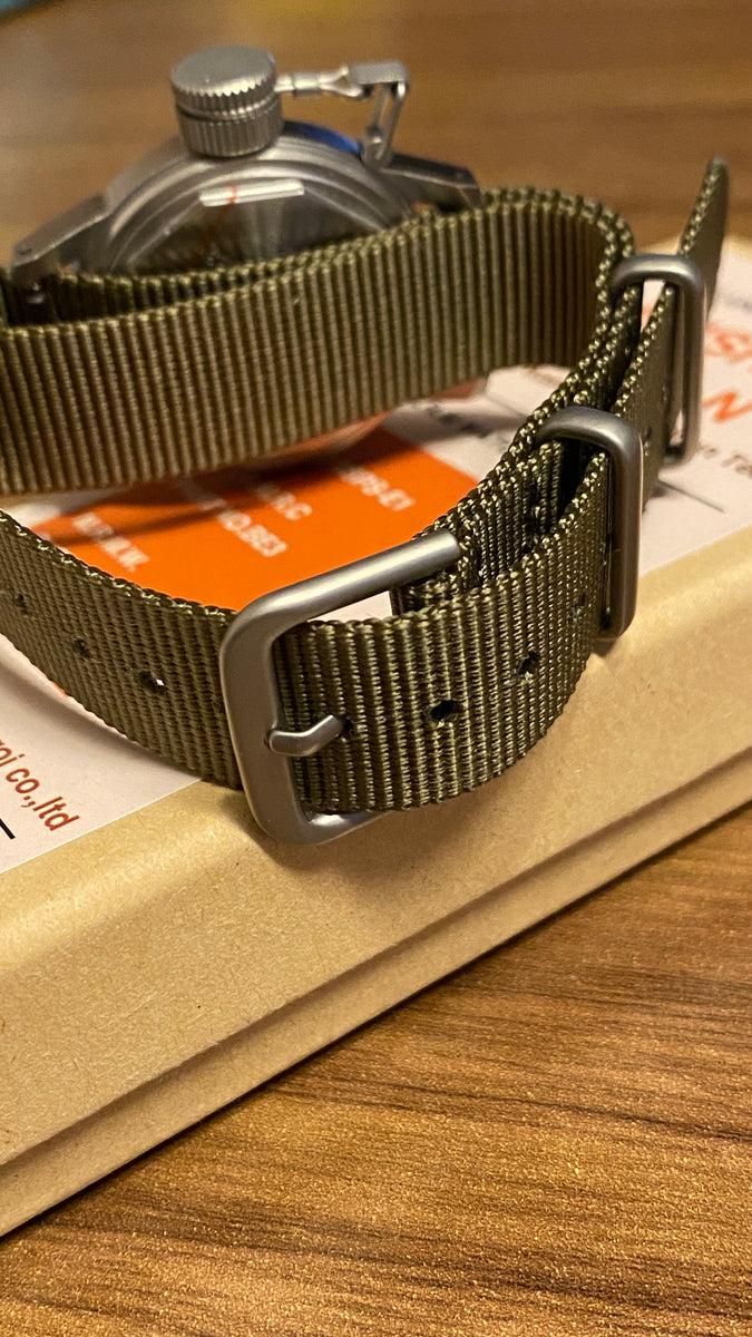 Buships small second – MMW Concept